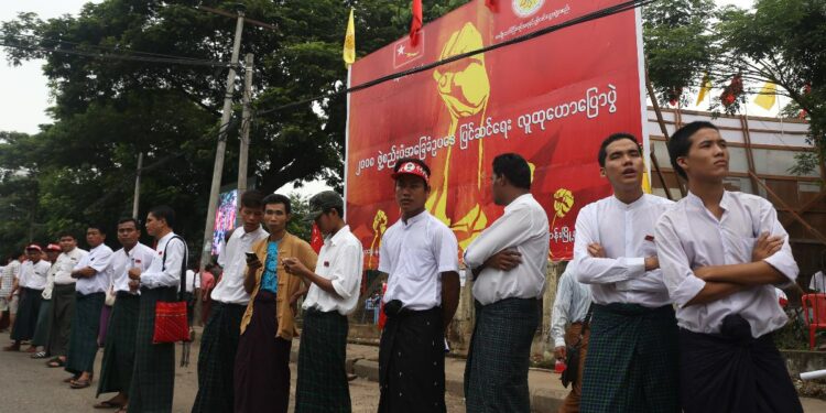 The NLD Rallies for Constitutional Reform
