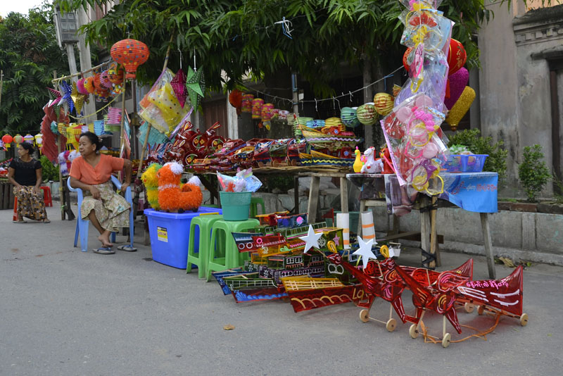 Local Lanterns Set to Glow Ahead of Major Myanmar Festival